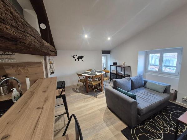 Léa, Atypical And Refined Studio - La Rochelle