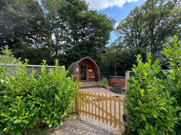 Smart Glamping Site In Longtown, With Veiws Of The Black Mountains - Herefordshire