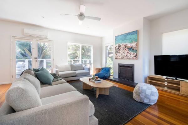 Moonah Retreat - Coastal Serenity Near Hot Springs - Sorrento