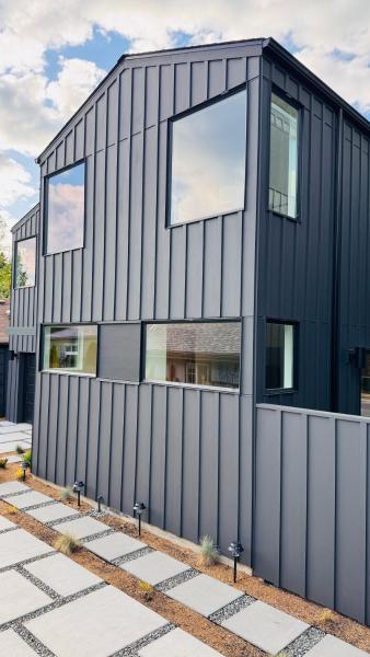 Brand New Architectural Gem 1900 Sqft House With Spa Bathroom 15min To Downtown - Seattle, WA