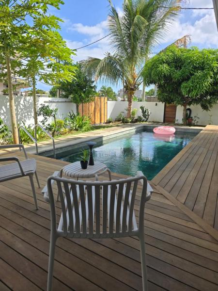 Carlos Villa Poolside - Mauritius