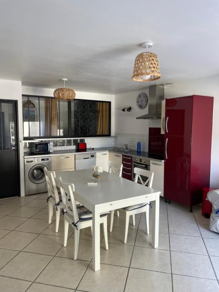 Gite De L'ille, Avec Terrasse Et Parking Privé - Réserve Africaine de Sigean