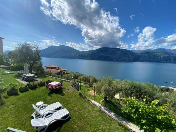 Wohnung Nr 5 Mit Terrasse Und Garten Und Seeblick - Malcesine