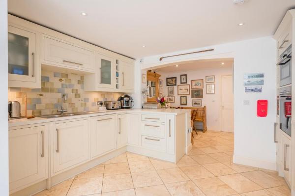 207 High Street, Aldeburgh - Aldeburgh