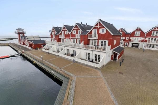 Lovely Holiday Home With Harbor View - Denmark