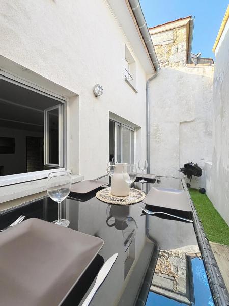 Grand Duplex Avec Terrasse Au Cœur De Blaye - Blaye