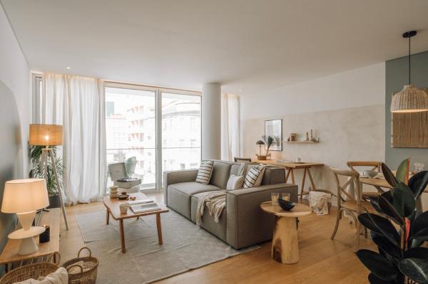 Minturno - 2 Bedrooms And Balcony In Alvalade - リスボン