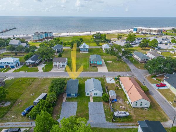 Bluebird By The Sea - Gulfport, MS