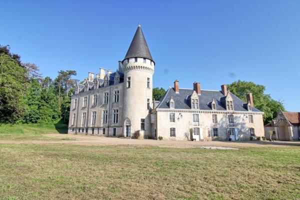 Les Chambres Du Chateau De Farge-allichamps - Saint-Amand-Montrond