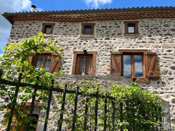 Au Rythme De Plume Et Louna - France