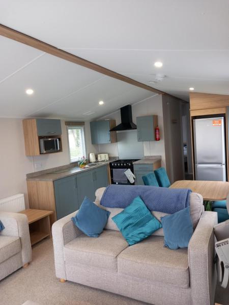 Walnut 65 - Porthcawl