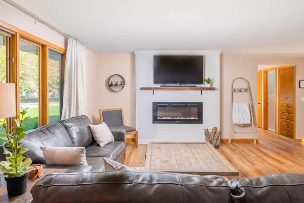 Stadium District Resch 3 Br Sleeps 8 - Green Bay, WI