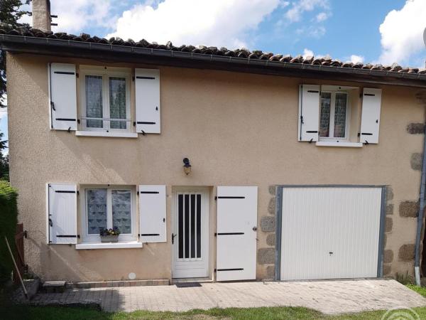 Gîte 110m²: 3 Ch, Terrasse, Jardin, Animaux Acceptés, Wifi, Charges Incluses, Draps Fournis - Fr-1-496-248 - Chalmazel