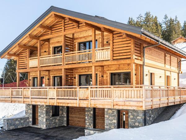 Demi-chalet Haut De Gamme 3 Chambres à La Clusaz Avec Vues Superbes - Fr-1-459-243 - Manigod