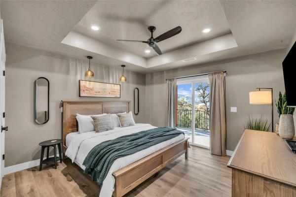 Cactus Canyon Retreat Zion Base Hot Tub View - Orderville, UT