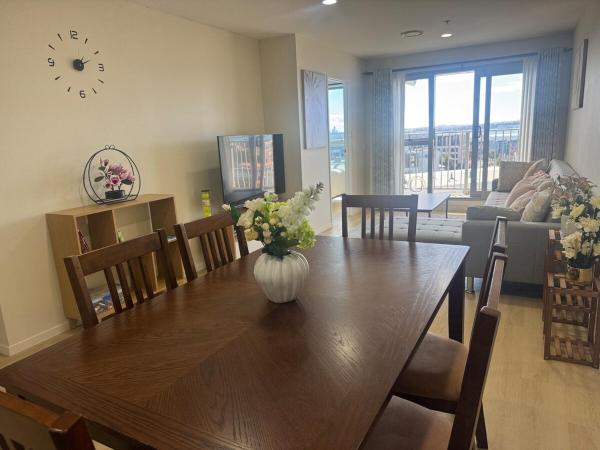 Luxury Penthouse -2 Bd - 2 Bth - 2 Carparks - Tennis Court - Gion