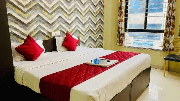 Hotel Shreeji - Vijay Nagar