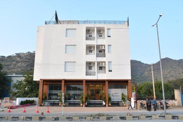 Mayoor Hotel - Udaipurwati