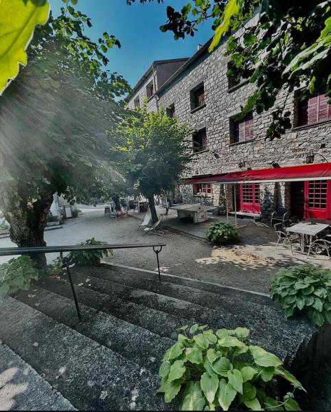 Hôtel - Pub Le Petit Bosquet - Venaco