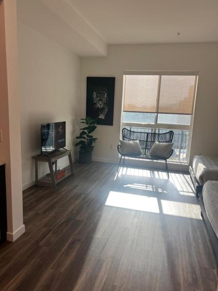The Sunset Hollywood Apartment Free Designated Parking Spot - Hollywood Hills - Los Angeles