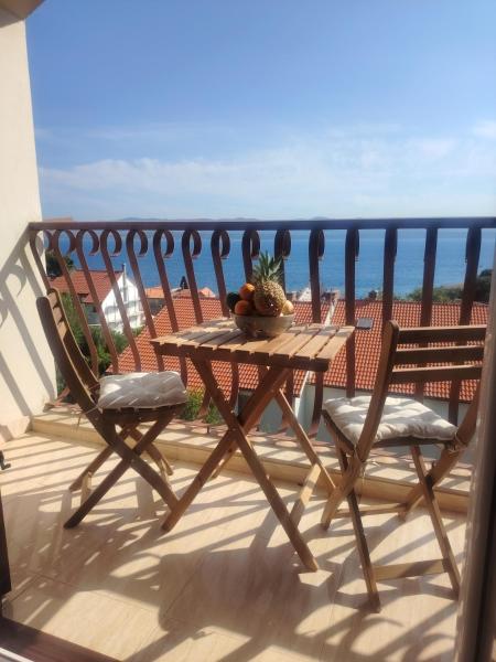 Sunny Apartment - Bol