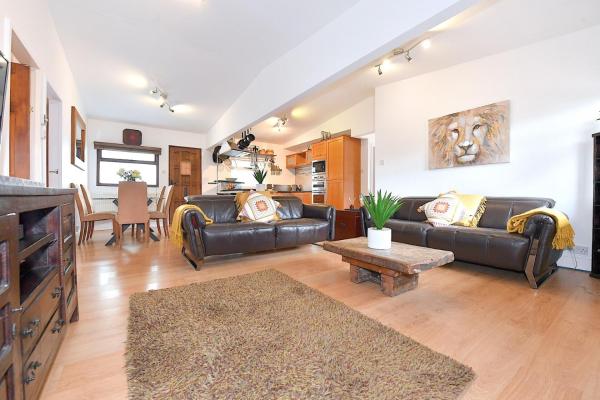 Gorgeous 3bd Cottage With Parking Nr Guildford - Guildford