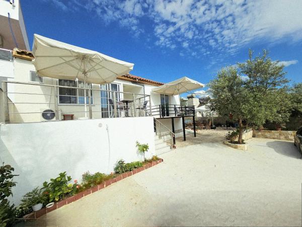 Vila Rafael Ksamil - Sarandë