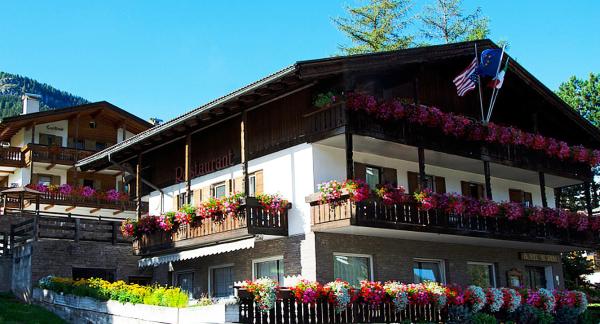 Hotel Ai Pini - Pozza di Fassa