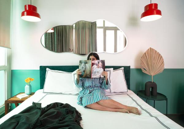 Evara Stylish And Luxury Apartments In Hkv, 900sqft Spacious - Yeni Delhi