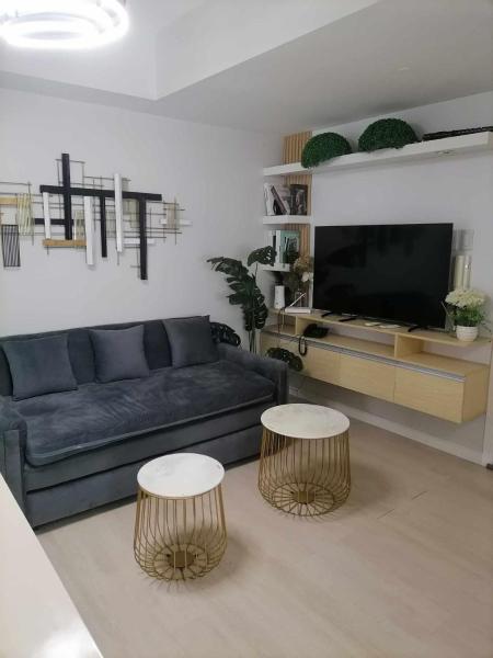 Elegant 2br Condo Maldives Tower - Azure Resort Residences Near Moa, Airport, Sm, Casinos - Parañaque
