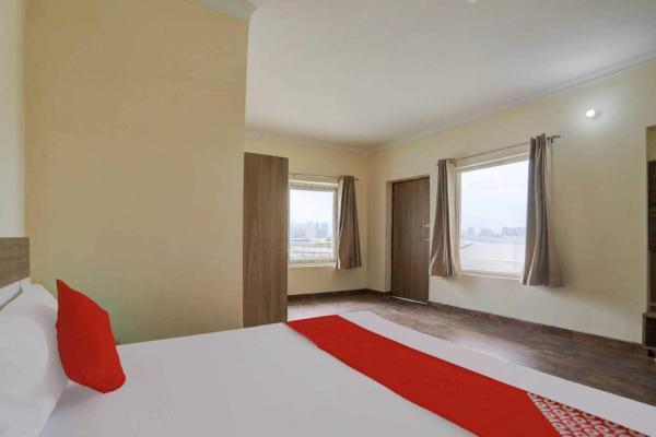 Hotel O Shaheed Bhagat Singh Inter College Roza Jalalpur - Ghaziabad