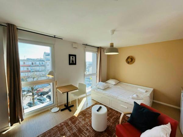 We Live In R - Suite 404 - Reims