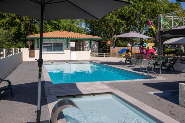 Camping Pasteur 3 éToiles - Le Porge