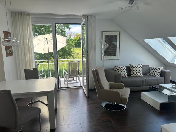 2-zimmer-ferienwohnung Mit Hotelservice Und 2 Balkons - Golf, Bike Und Wellness Im Markgräflerland - Neuenburg am Rhein