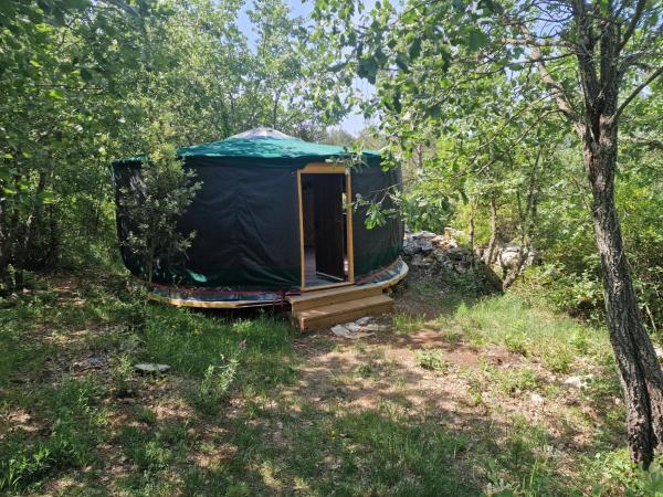 Yourte Cosy En Pleine Nature, Proche Sainte-baume - Nans-les-Pins