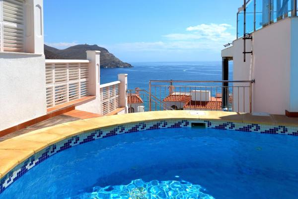 Apartamentos Villa Azul - Cala Chica, Cala Grande y Barronal