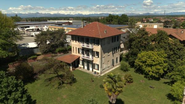 La Casina A Oleggio - Momo