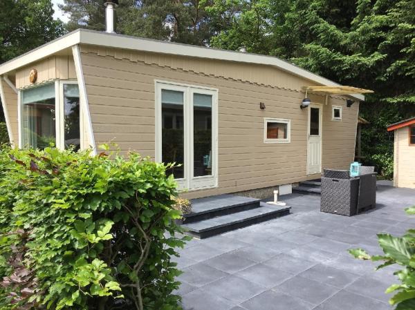 Pigeon I Cozy Chalet Near Forest For Two - Zeewolde