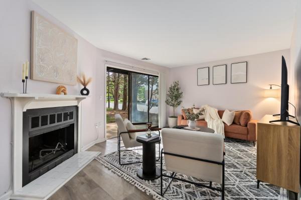 Comfy 2br Condo Near Uptown & Noda Free Parking - Harrisburg, NC