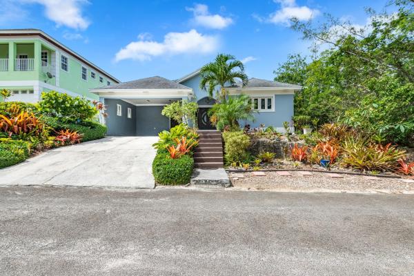 5min Walk From Love Beach A Spacious Home In Nassau - 拿騷
