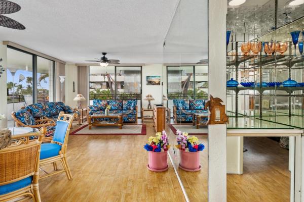 Big Island White Sands Village 113 By Coldwell Banker Island Vacations - Magic Sands Beach Park