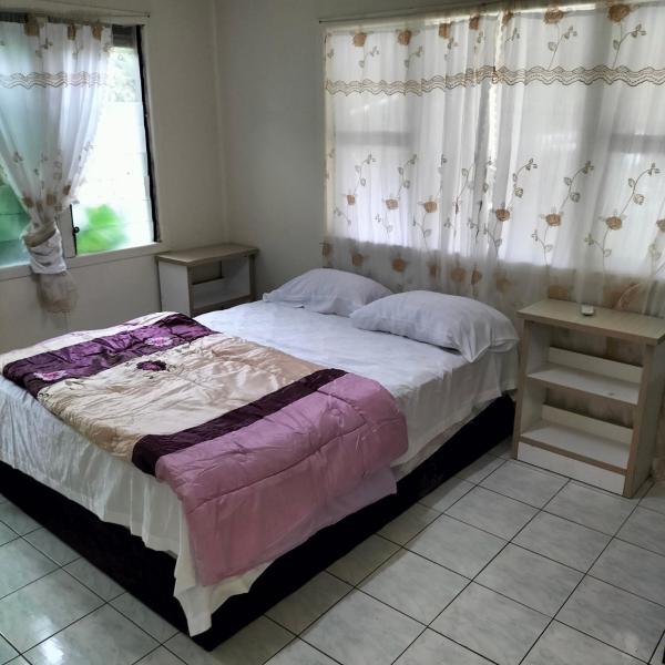Nukuma'anu Vic's Guests House - Tonga