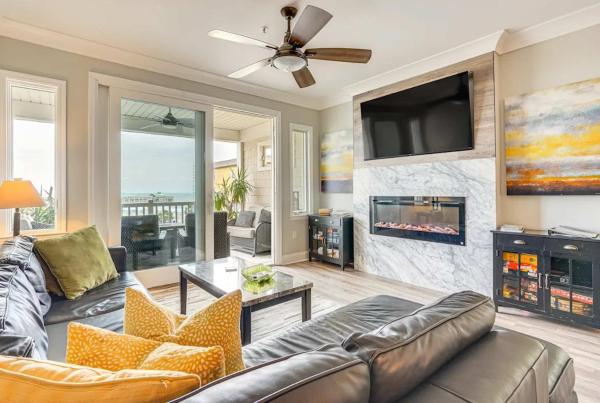 San Souci By The Sea - Your Folly Beach Oasis - Folly Beach, SC