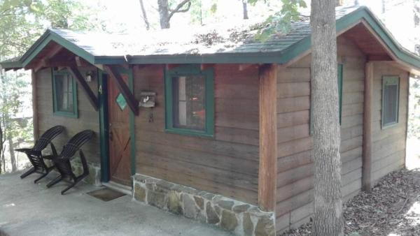 Five Points Lake Hamilton Cabin 4 - Hot Springs, AR