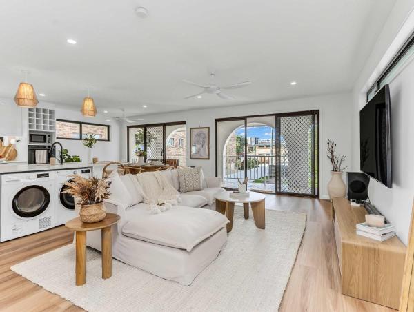 Urbanstayz - Upper Lvl Boyd-3 Bedroom Sunny Coastal - Coolangatta