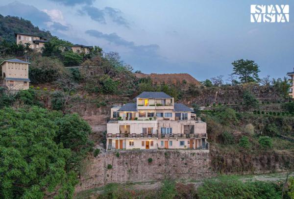 Stayvista At Echoes Of Ease With Bonfire & Wifi - Rishikesh