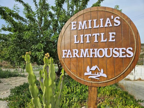 Emilia's Little Farmhouses - Milos