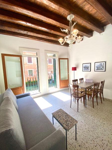 Quiet Apartment With Canal View - Venice