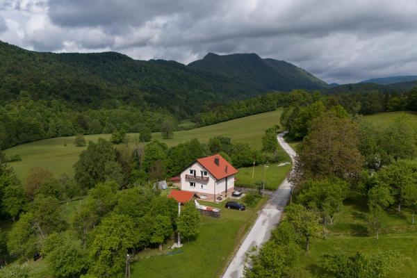 Deer Land Photo Apartment - Osilnica