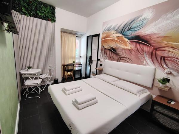 Le Regine - Home Suites - Adult Only - Rome